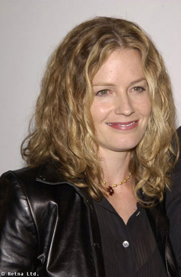 Picture of Elisabeth Shue
