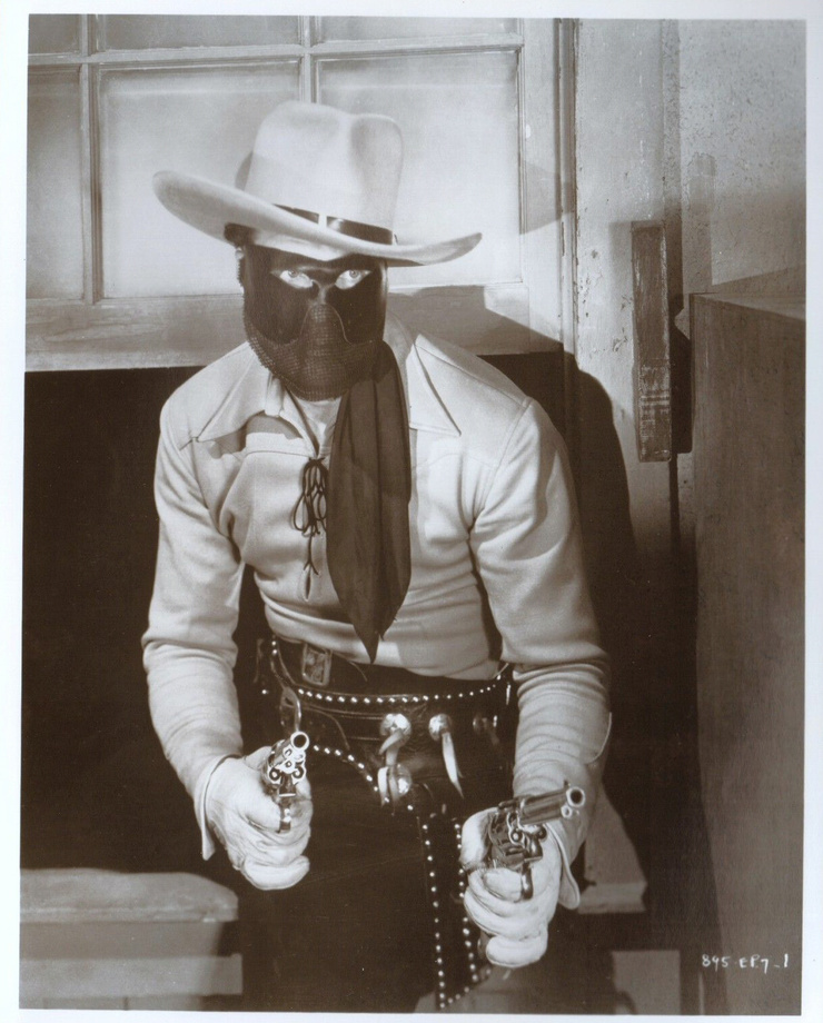 Picture of Lee Powell