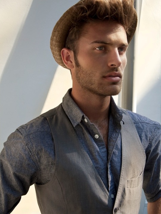 Sean Thomson picture