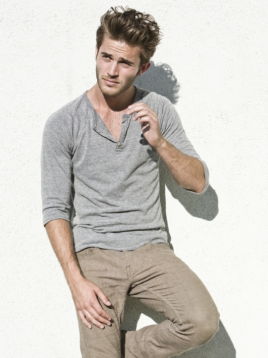 Picture of Sean Thomson