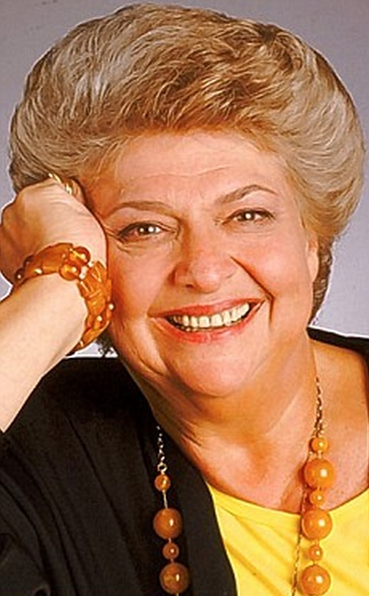 Picture of Claire Rayner