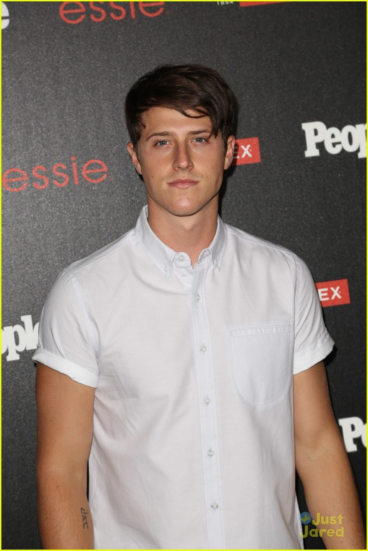 Shane Harper image