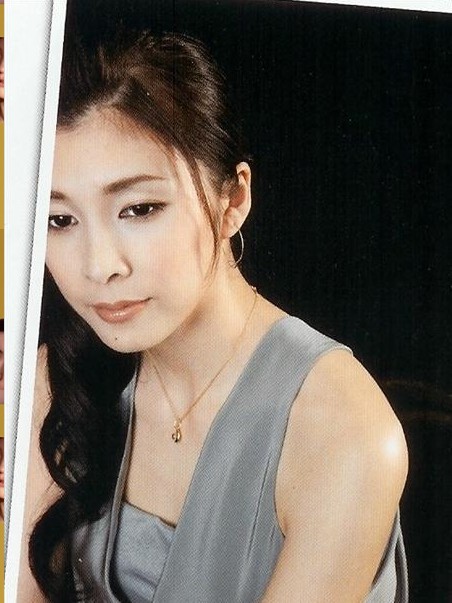 Yuko Takeuchi picture
