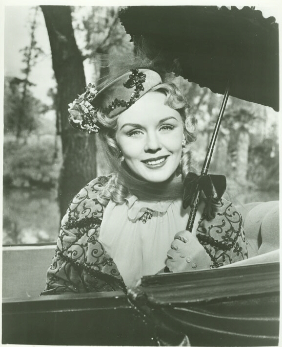 Image of Lisa Daniels