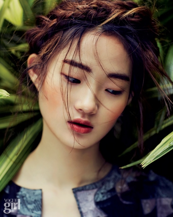 Picture of Shin Hyun Ji