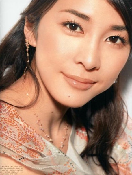 Picture of Yuko Takeuchi
