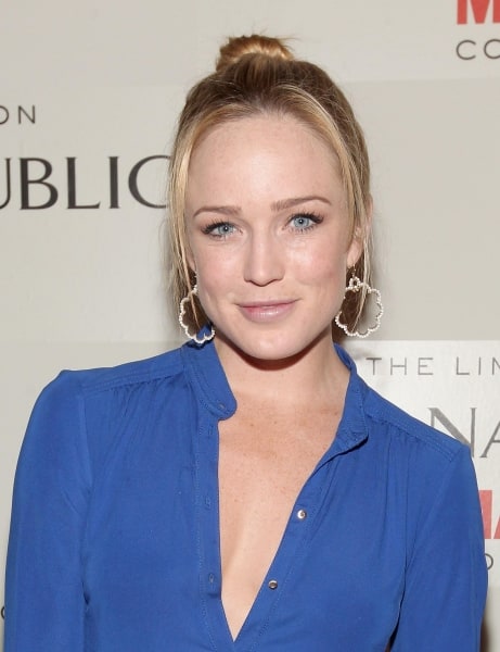Picture of Caity Lotz