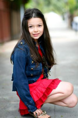 Picture of Nikki Hahn