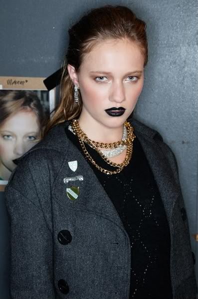 Picture of Zippora Seven