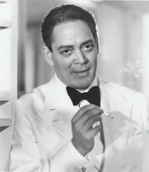Picture of Raul Julia