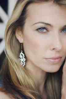 Linette Beaumont picture