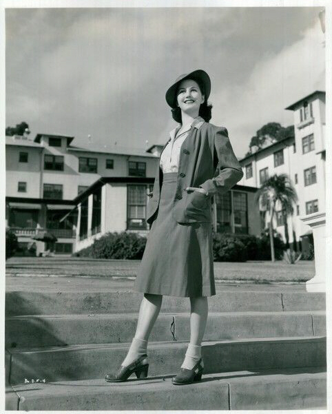 Picture of Dorothy Darrell