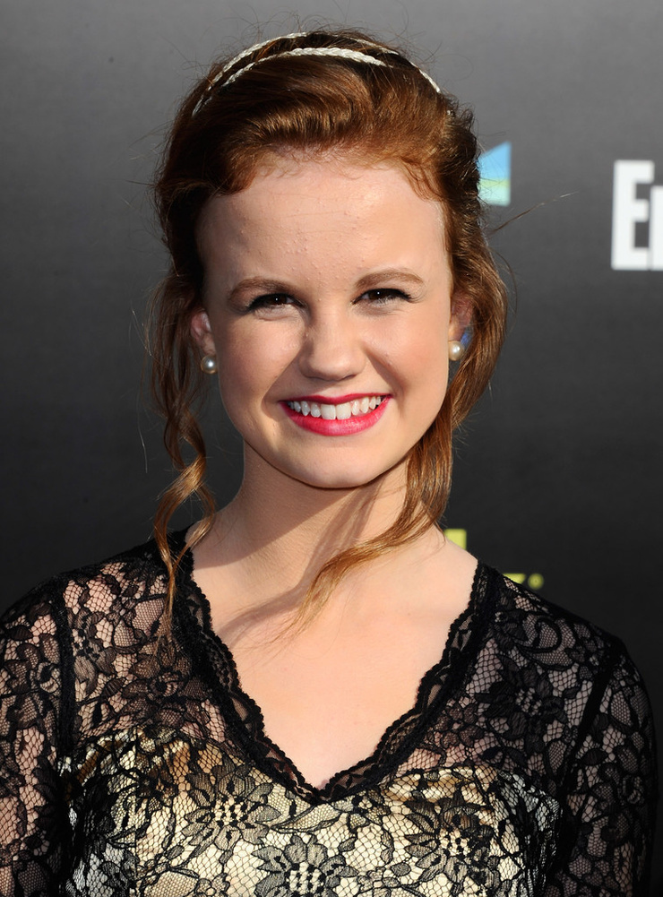 Mackenzie Lintz image