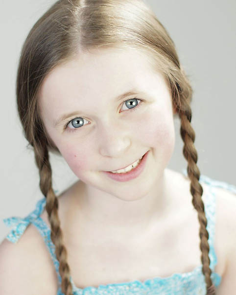 Picture of Holly Jacobson