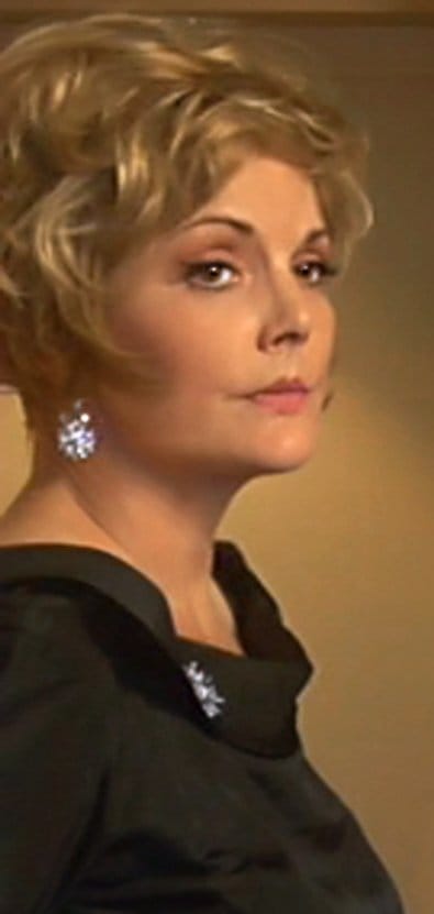 Beverly Leech picture