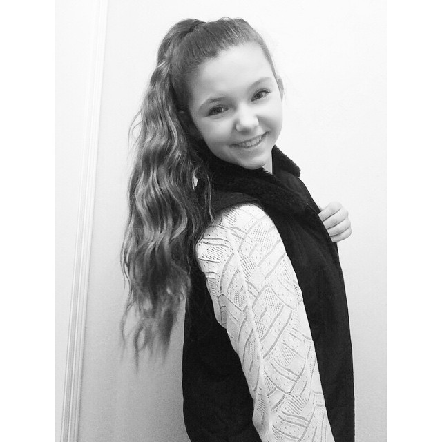 Picture of Chloe Csengery