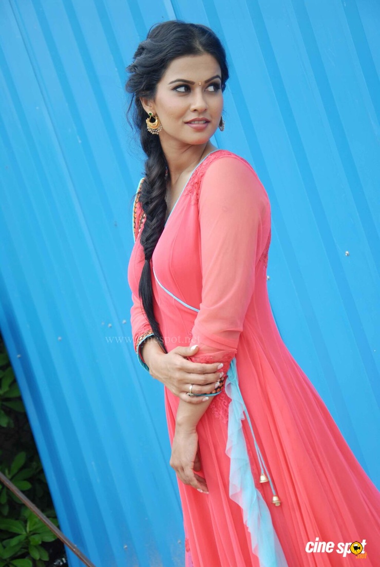 Picture of Sharmila Mandre