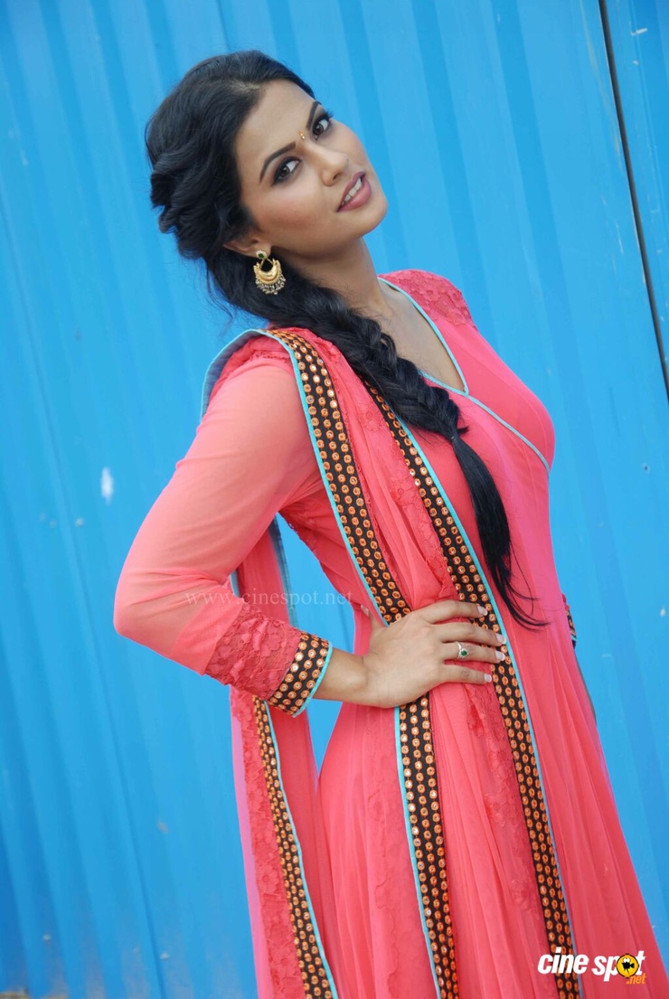 Picture of Sharmila Mandre