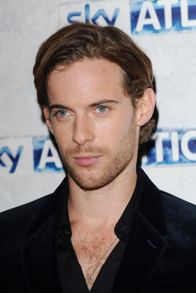 Picture of Luke Treadaway