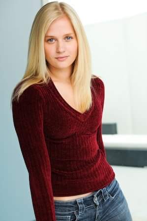 Picture of Carly Schroeder