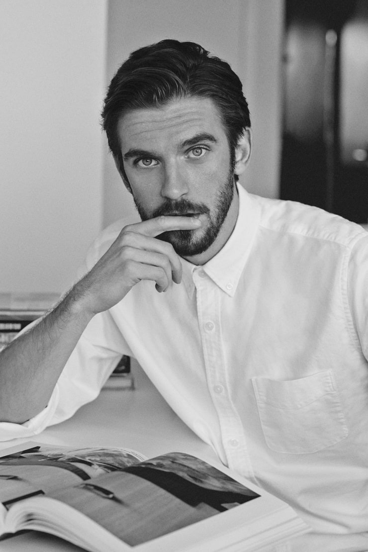 Picture of Dan Stevens