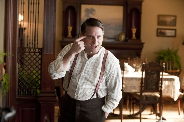 Picture of Eli Thompson