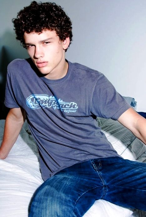 Picture of Simon Nessman