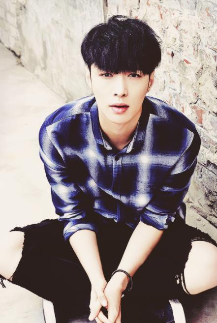 Lay (Exo) image