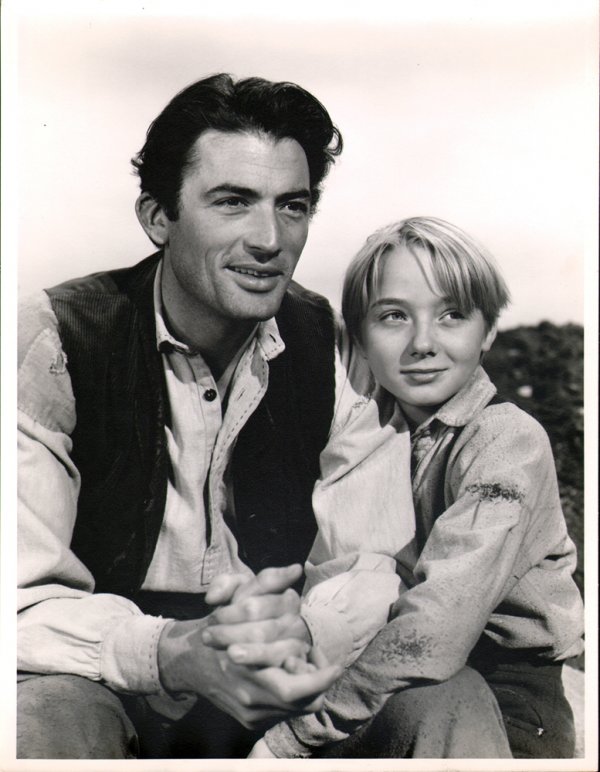Gregory Peck = Claude Jarman Jr