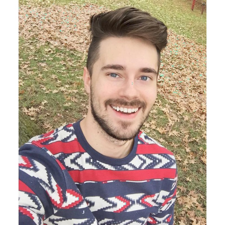 Chris Crocker image