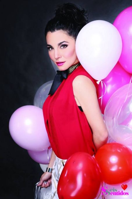 Picture of Martha Higareda