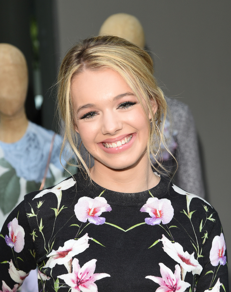 Picture of Sadie Calvano
