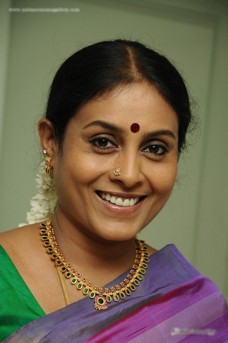 Picture of Saranya Ponvannan