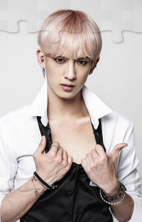 Picture of 100% (band)