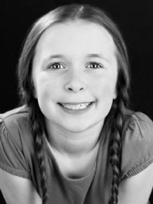 Picture of Holly Jacobson