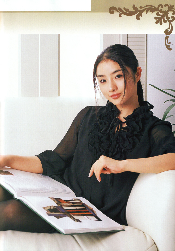Picture of Satomi Ishihara