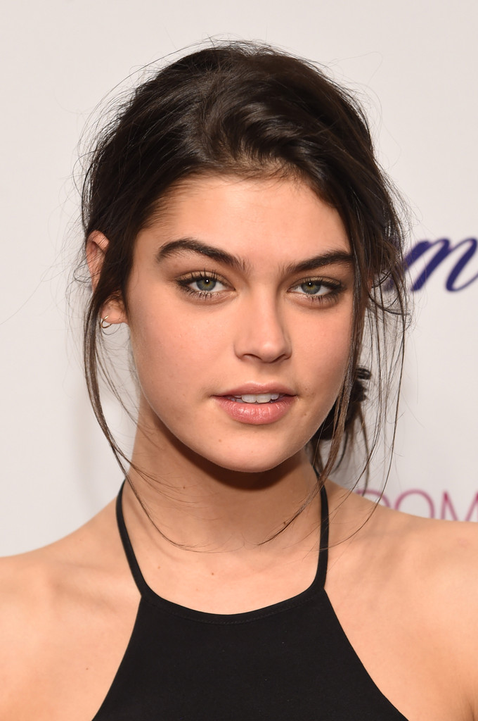 Picture of Lauren Layne