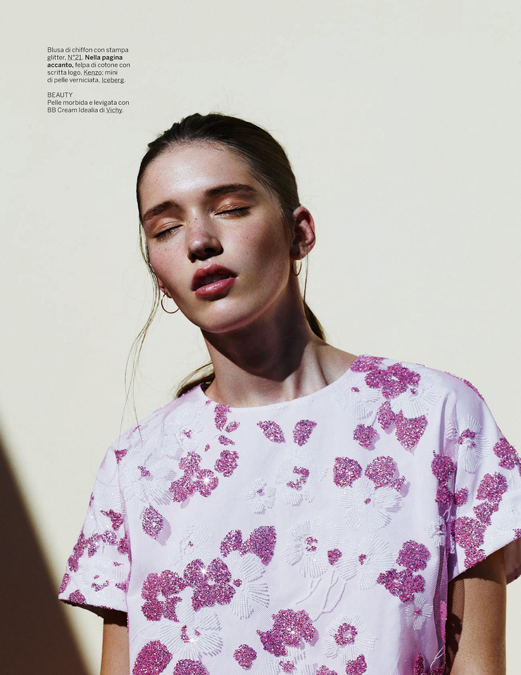 Image of Lottie Hayes