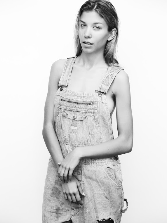 Picture of Anna Hanks