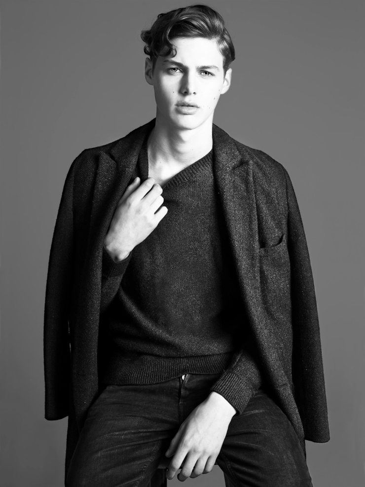Darwin Gray image