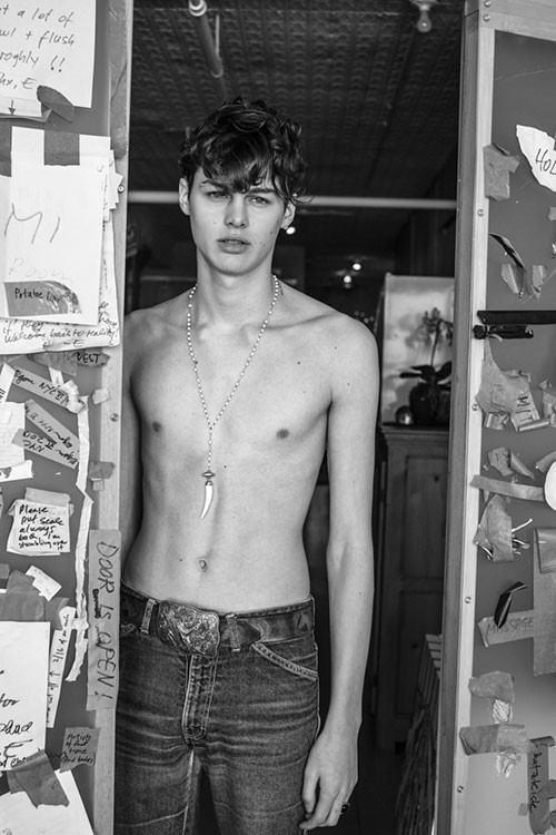 Picture of Darwin Gray