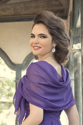 Picture of Lara Debbane