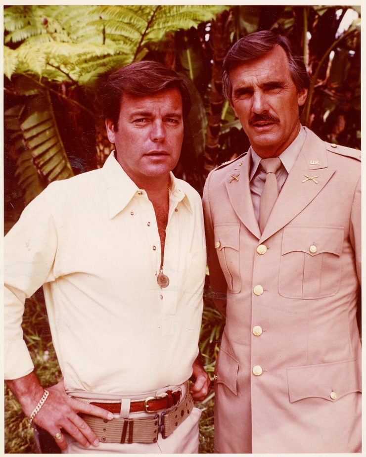 Robert Wagner, Dennis Weaver