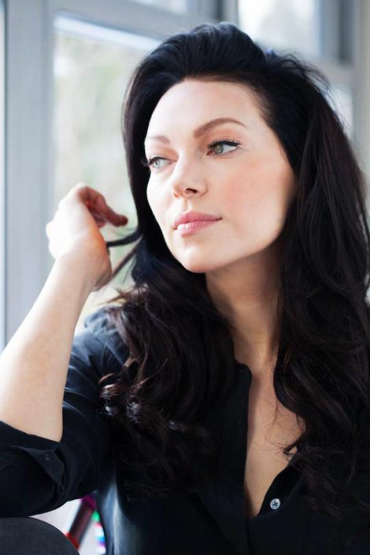 Laura Prepon image