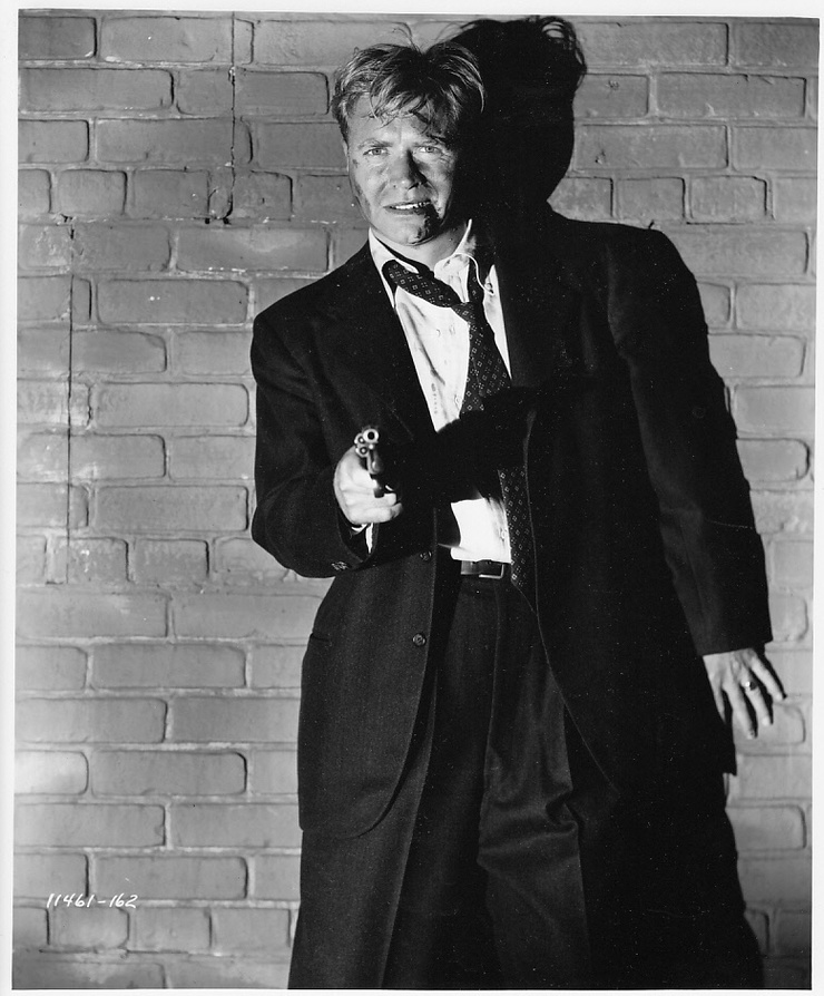 Lyle Bettger
