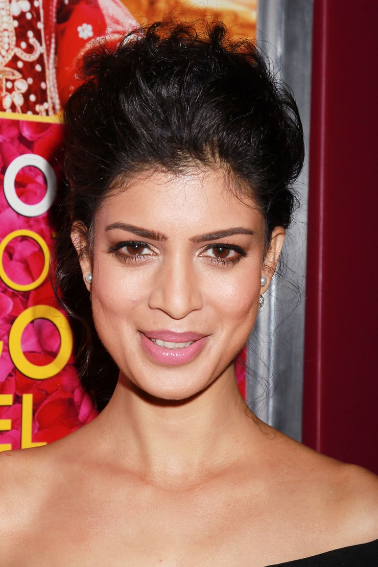 Picture of Tena Desae