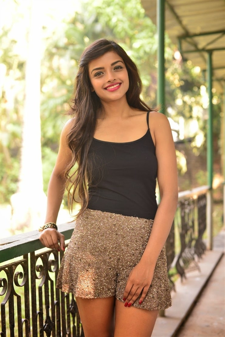 Picture of Ashna Zaveri