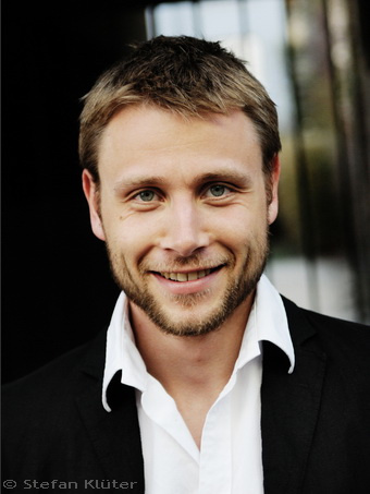 Max Riemelt picture