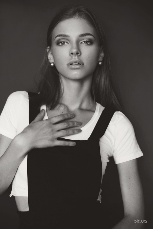 Picture of Anna Shut