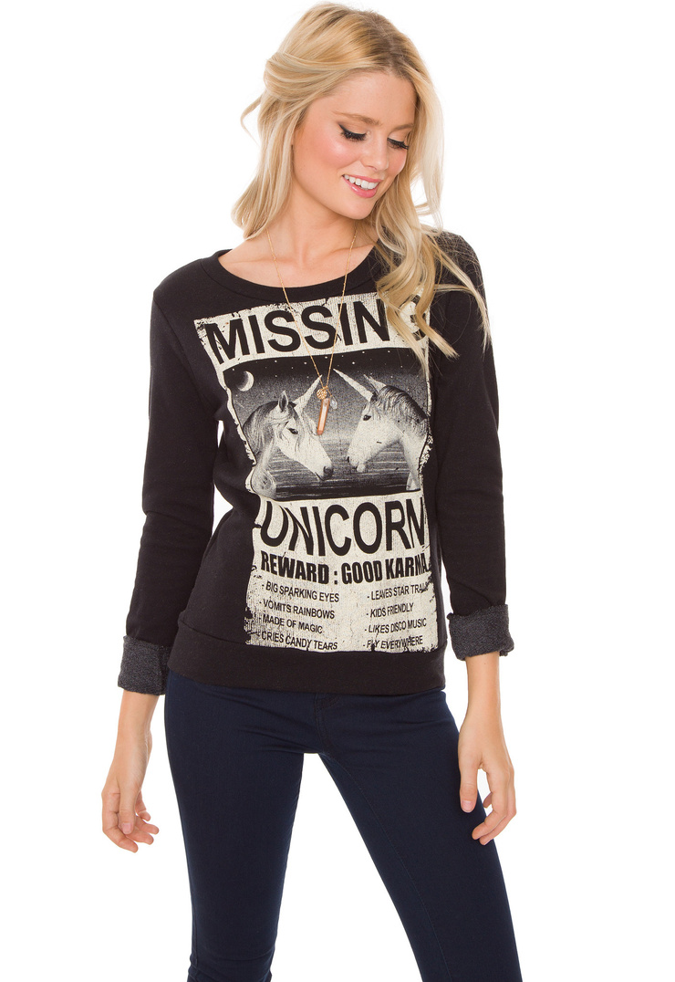 Picture of Allison Holton